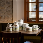 Enamel lid with silicone seal - Riess Enamel Cookware